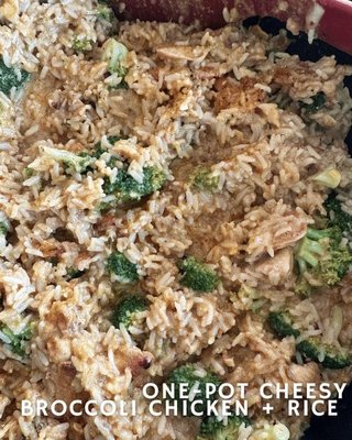 One-Pot Cheesy Broccoli Chicken & Rice - Dinner Bestie