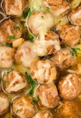 Slow Cooker French Onion Meatballs - Dinner Bestie